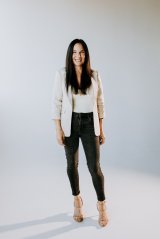 Jbee - 4am Lyrics | Lyrics.com